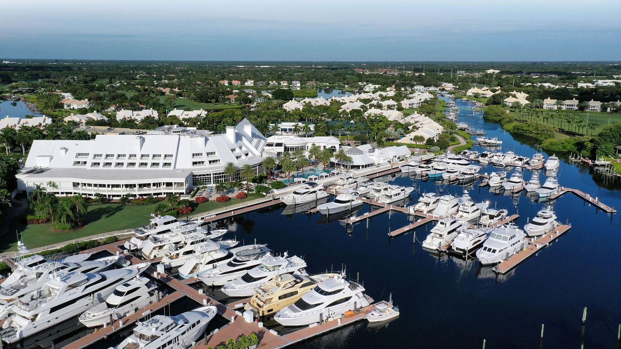 Admirals Cove Marina - Superyacht Marina | Dockwalk